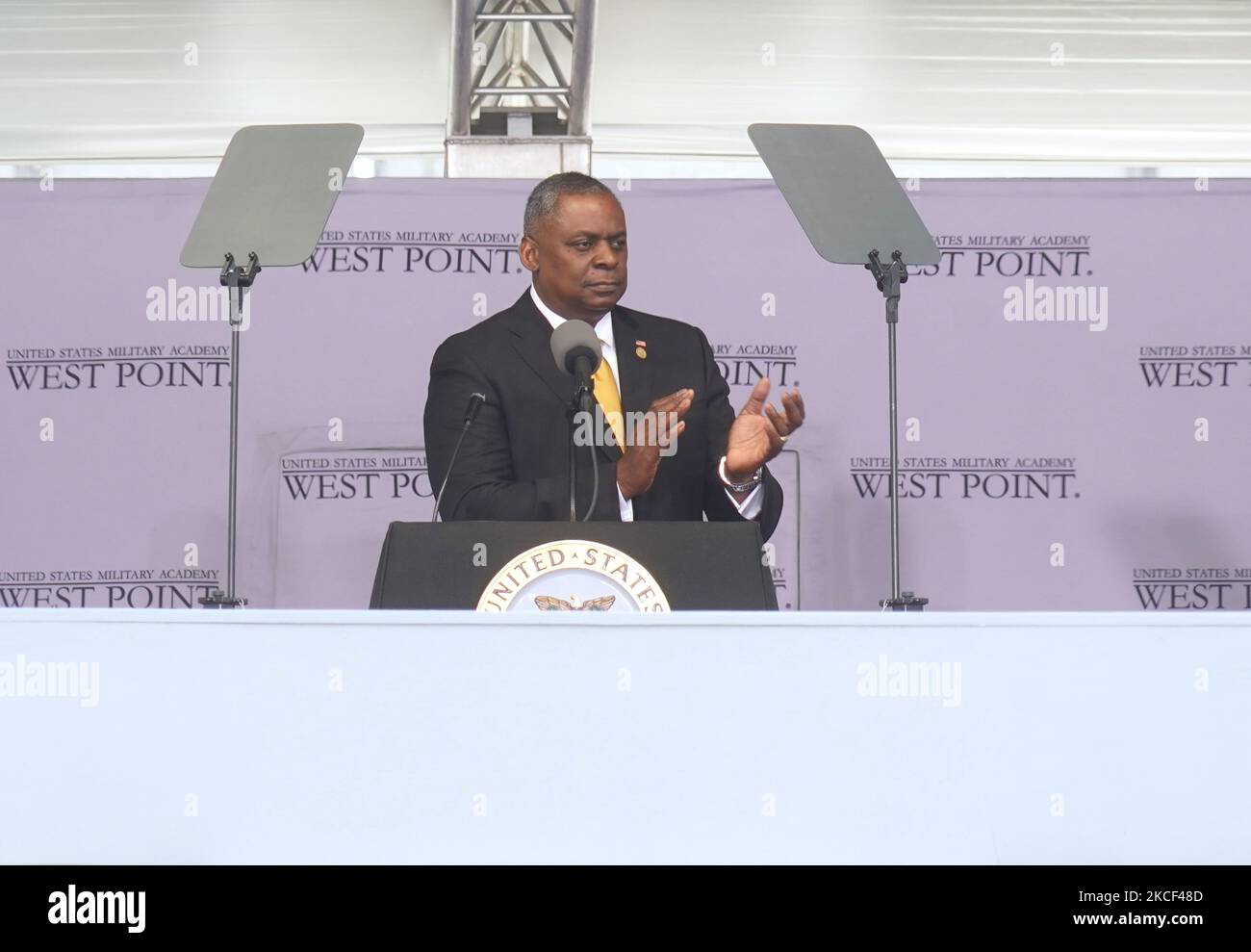 U.S. Defense Secretary Lloyd Austin spoke to about 1,000 West Point ...