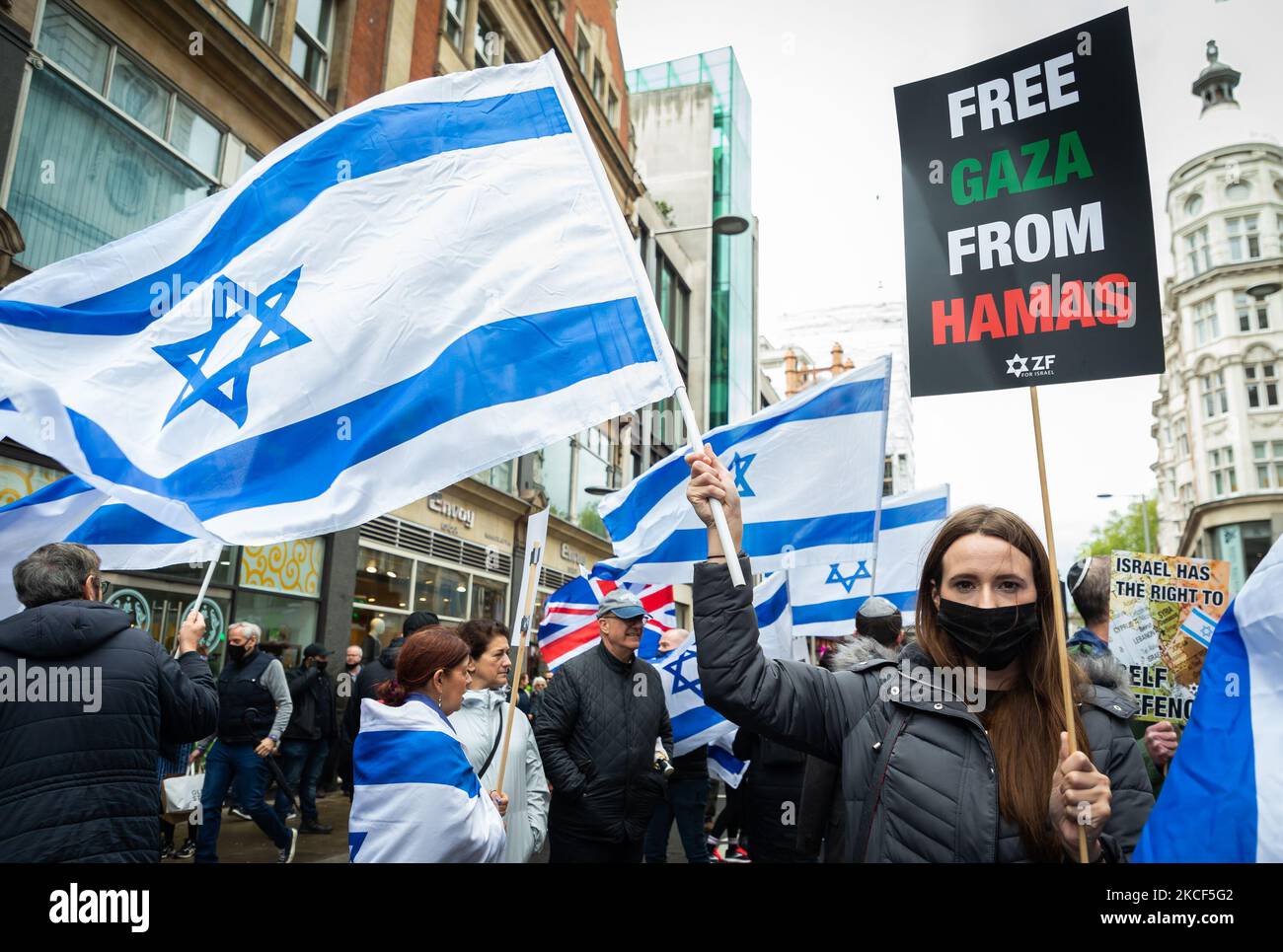 Pro Israel demonstration outside the Israeli Embassy in London on ...