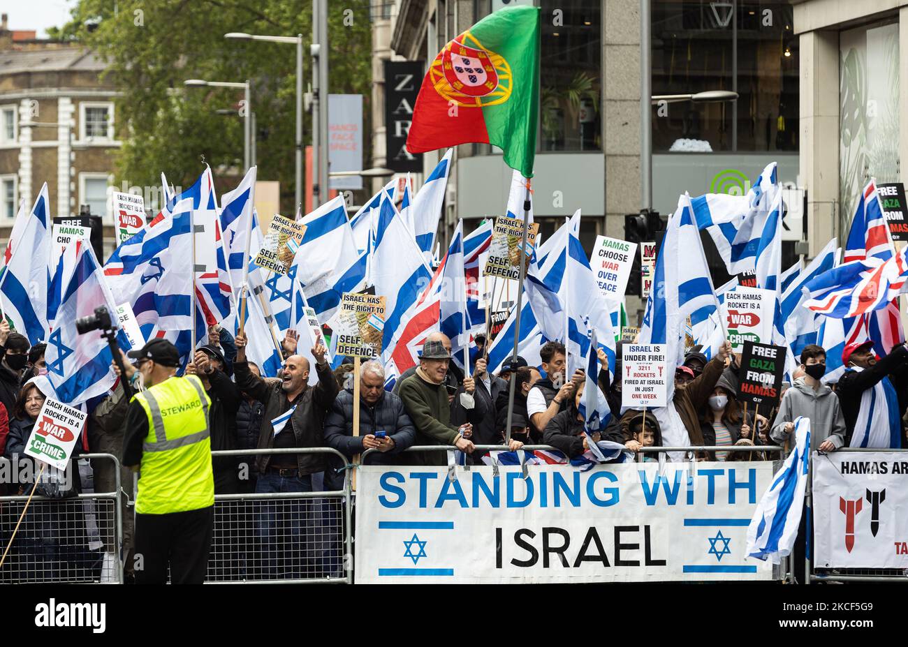 Pro Israel demonstration outside the Israeli Embassy in London on ...