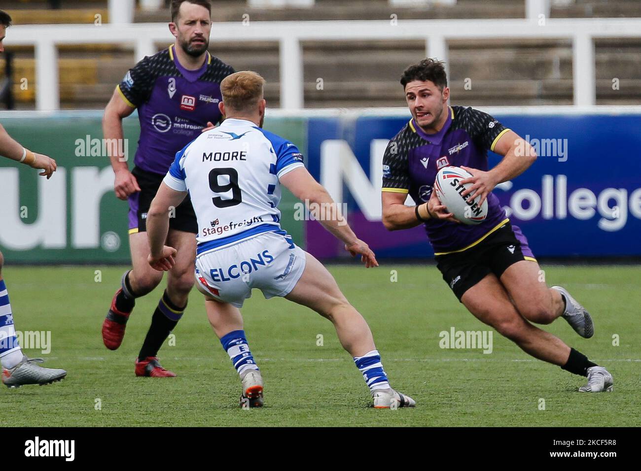 Jack Johnson of Newcastle Thunder looks for a gap during the BETFRED ...