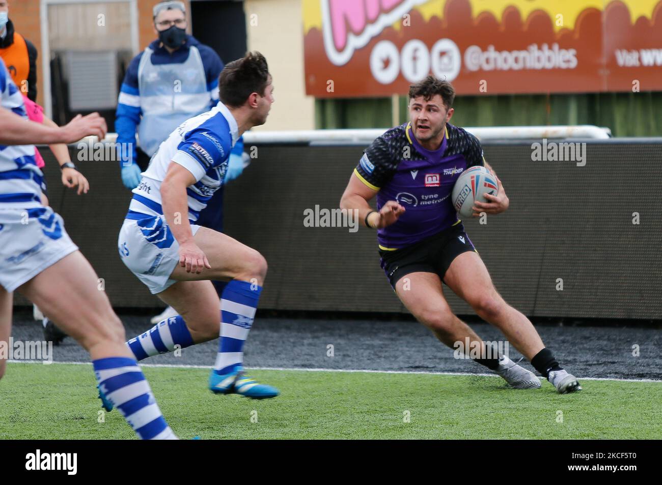 Jack Johnson of Newcastle Thunder cuts inside during the BETFRED ...