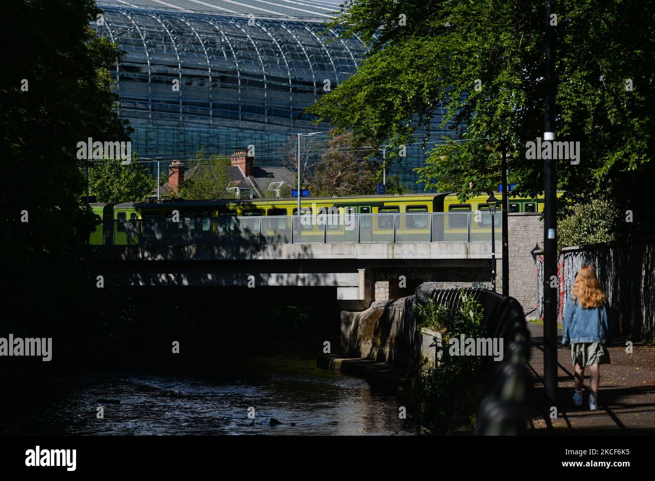 Lansdowne road railway station hi-res stock photography and images - Alamy