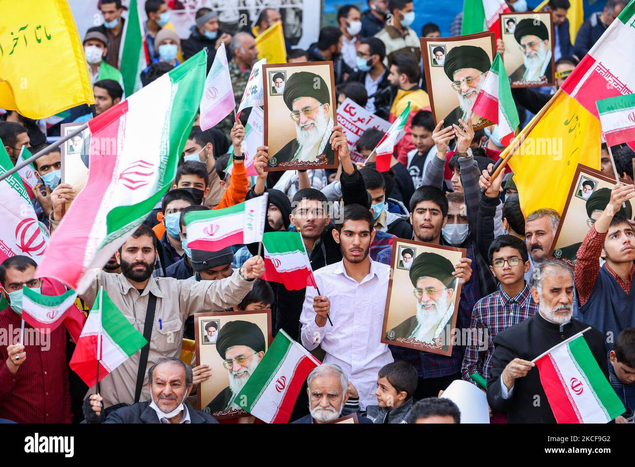 Office of the iranian supreme leader hi-res stock photography and ...