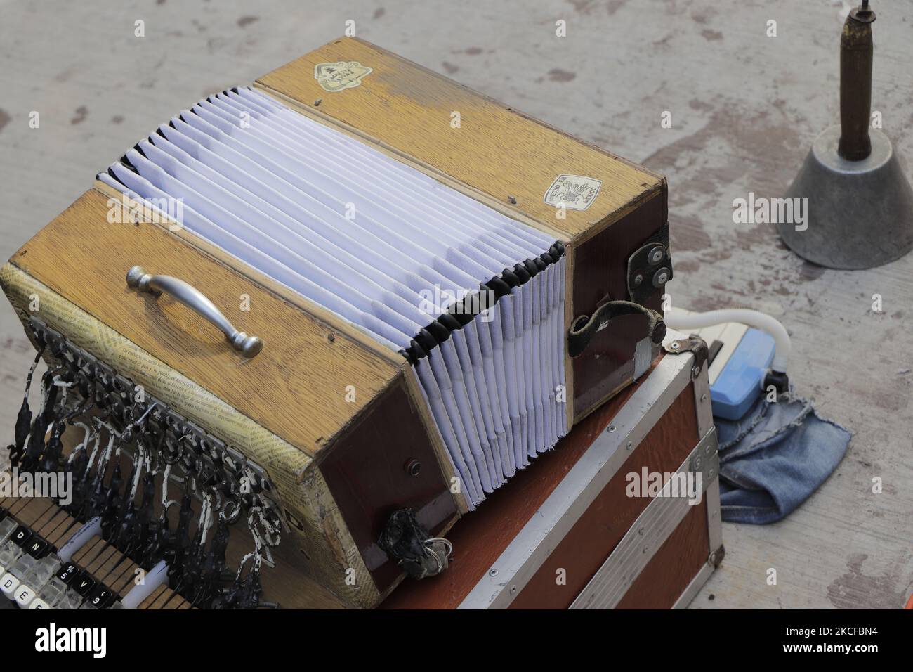 Musical instruments made by the Mexican group Orquesta Basura, who ...