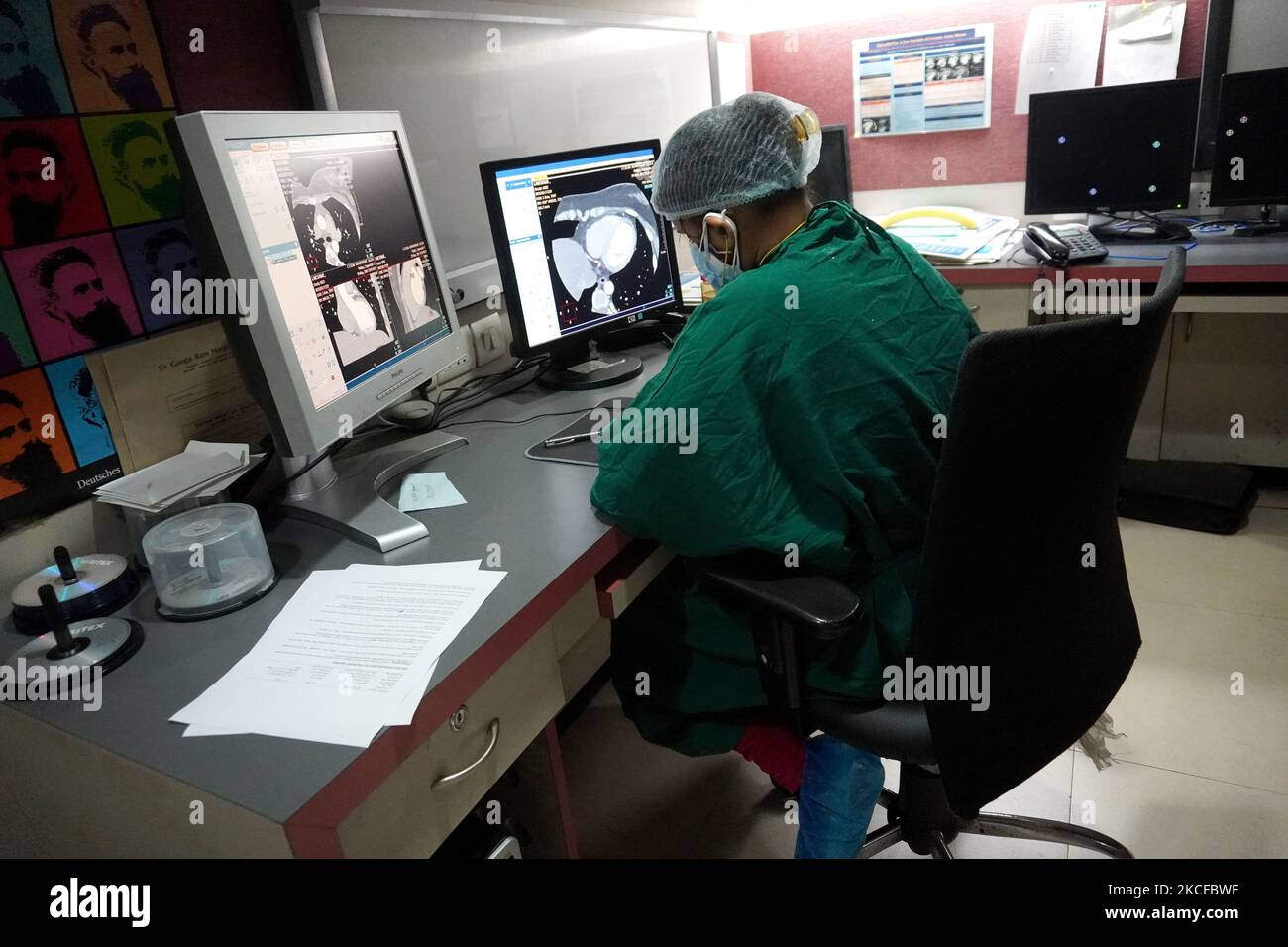 Ct scan slides hi-res stock photography and images - Alamy