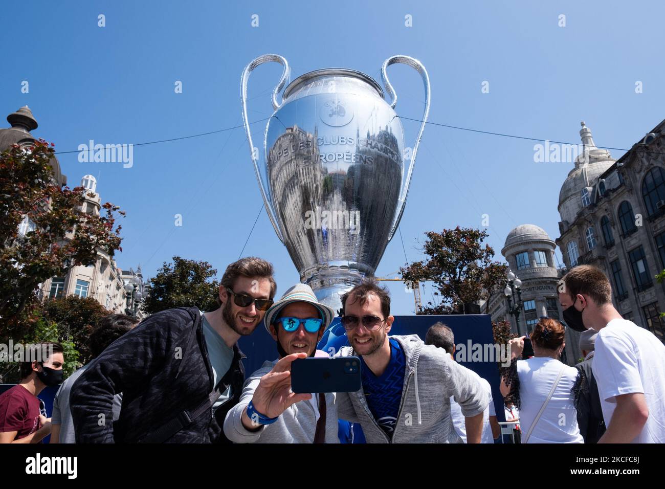 Chelsea champions league final portugal hi-res stock photography and ...