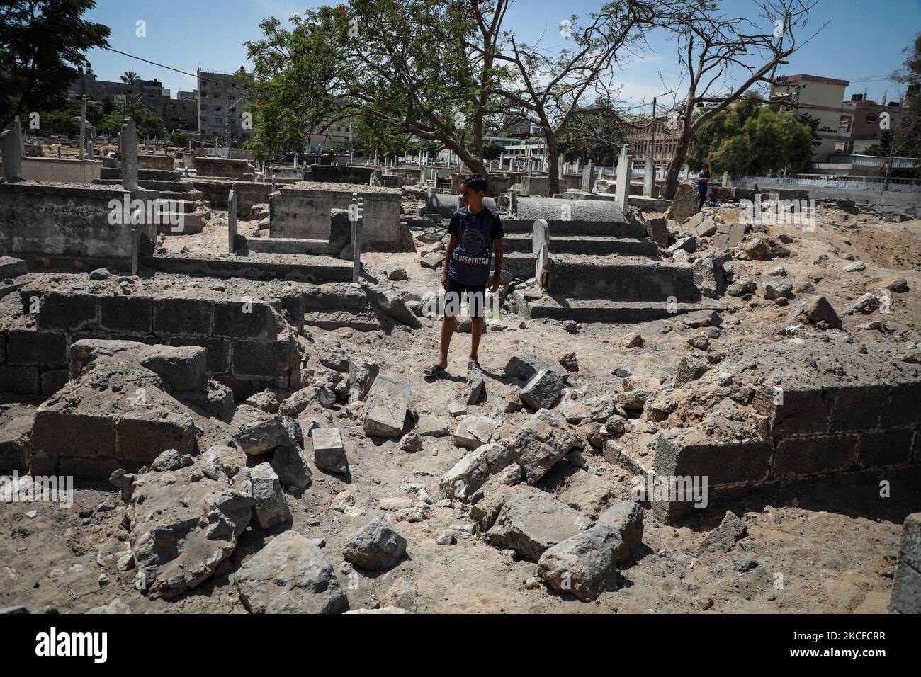 Old shujaiya cemetery hi-res stock photography and images - Alamy