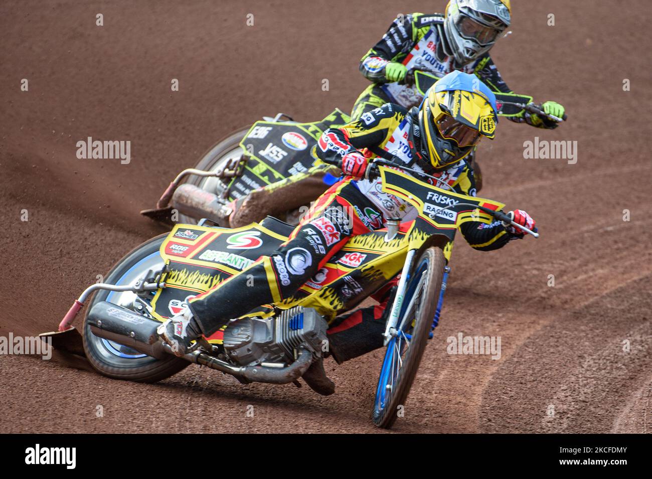 Max James (Blue) leads Ace Pijper (Yellow) during the British Junior ...