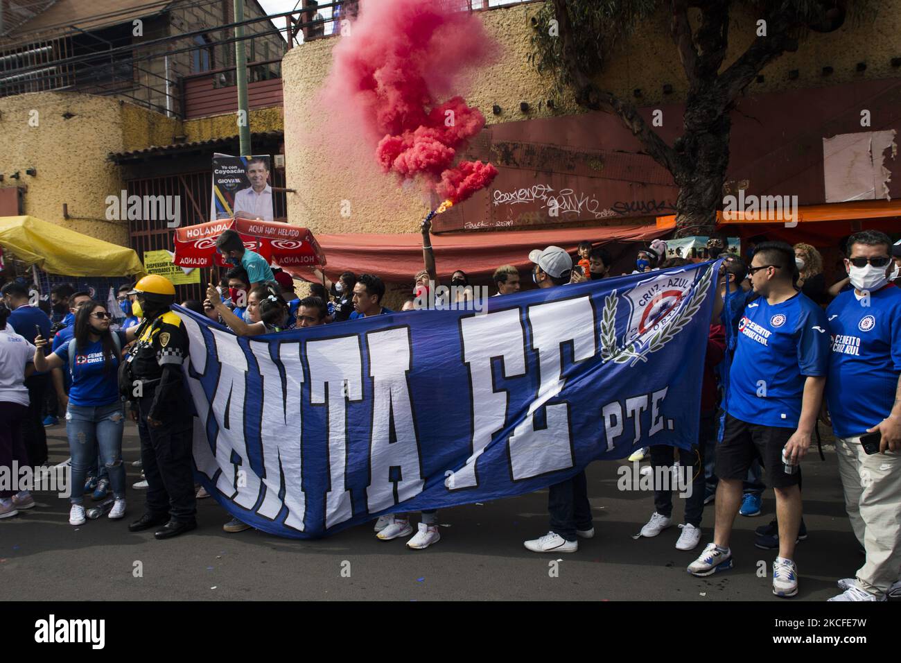 Cruz azul team hi-res stock photography and images - Alamy