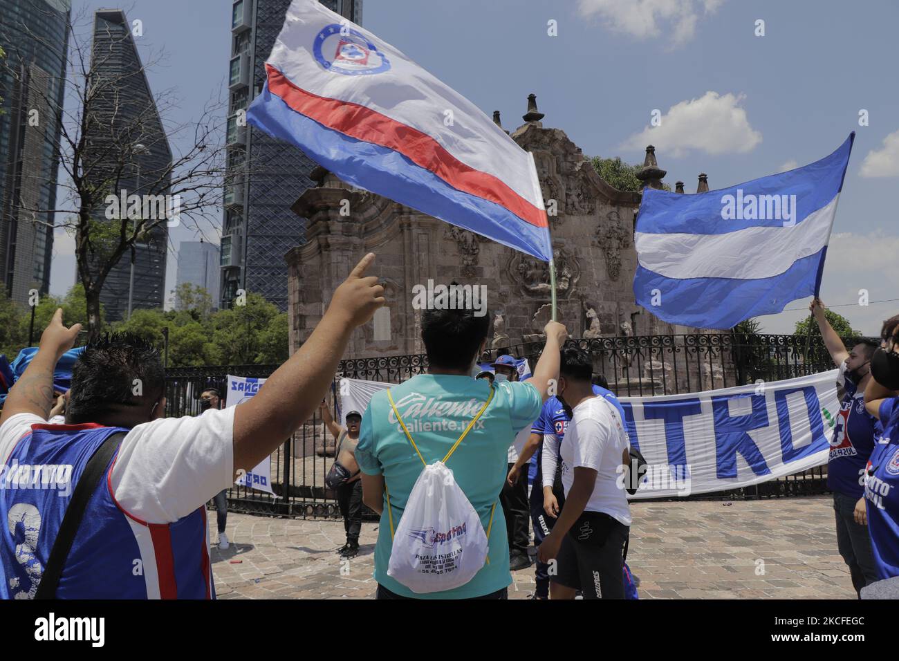 Cruz azul flag hi-res stock photography and images - Alamy