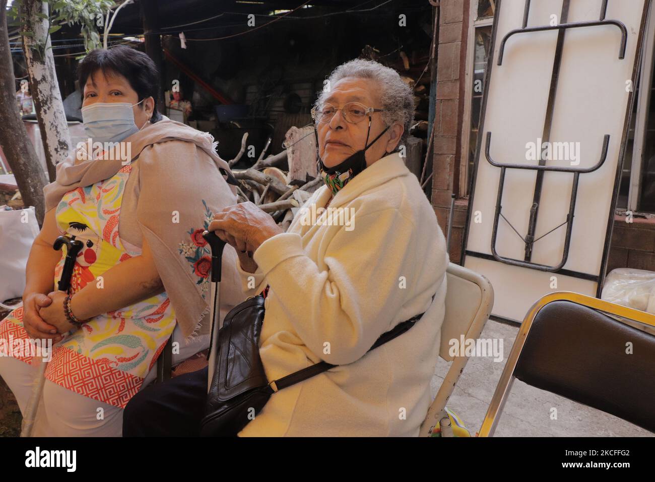 Stewardship and members of the Rodríguez Nava family, originally from ...