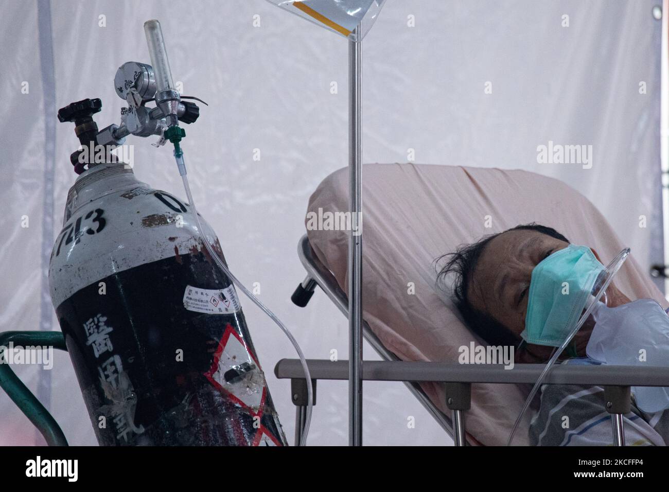 Temporary outdoor ward hi-res stock photography and images - Alamy