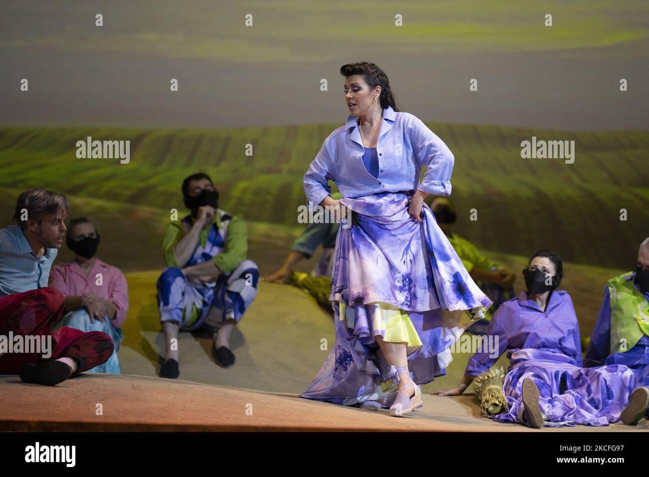 Rocío Ignacio during a moment of the performance of the opera "El rey ...