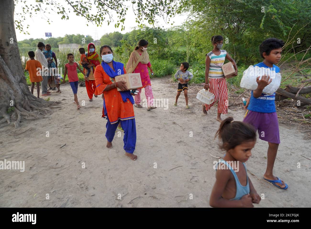 Slum cluster accessible hi-res stock photography and images - Alamy