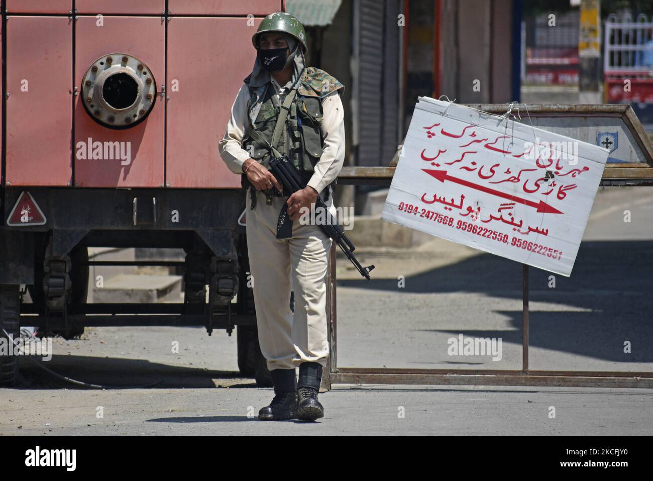 Temporary check point hi-res stock photography and images - Alamy
