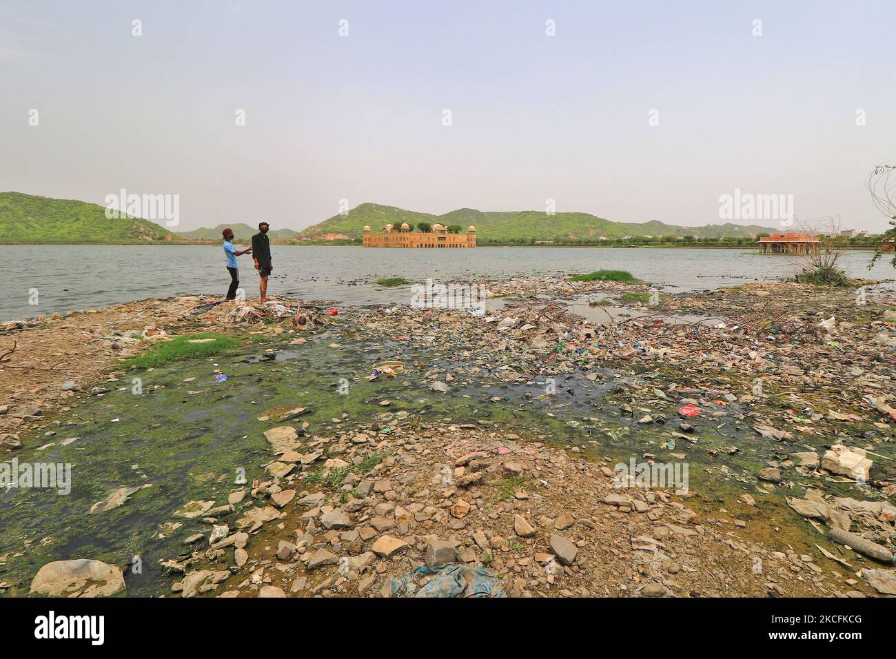 Jaipur: Banks of historical 'Jal Mahal' polluted with garbage and ...