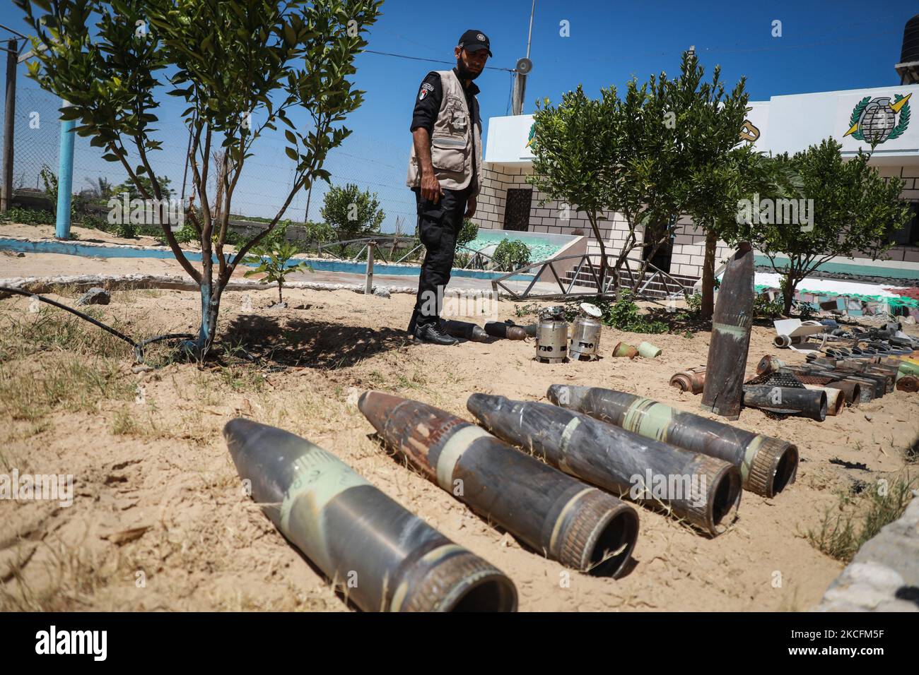 Unexploded projectiles hi-res stock photography and images - Alamy