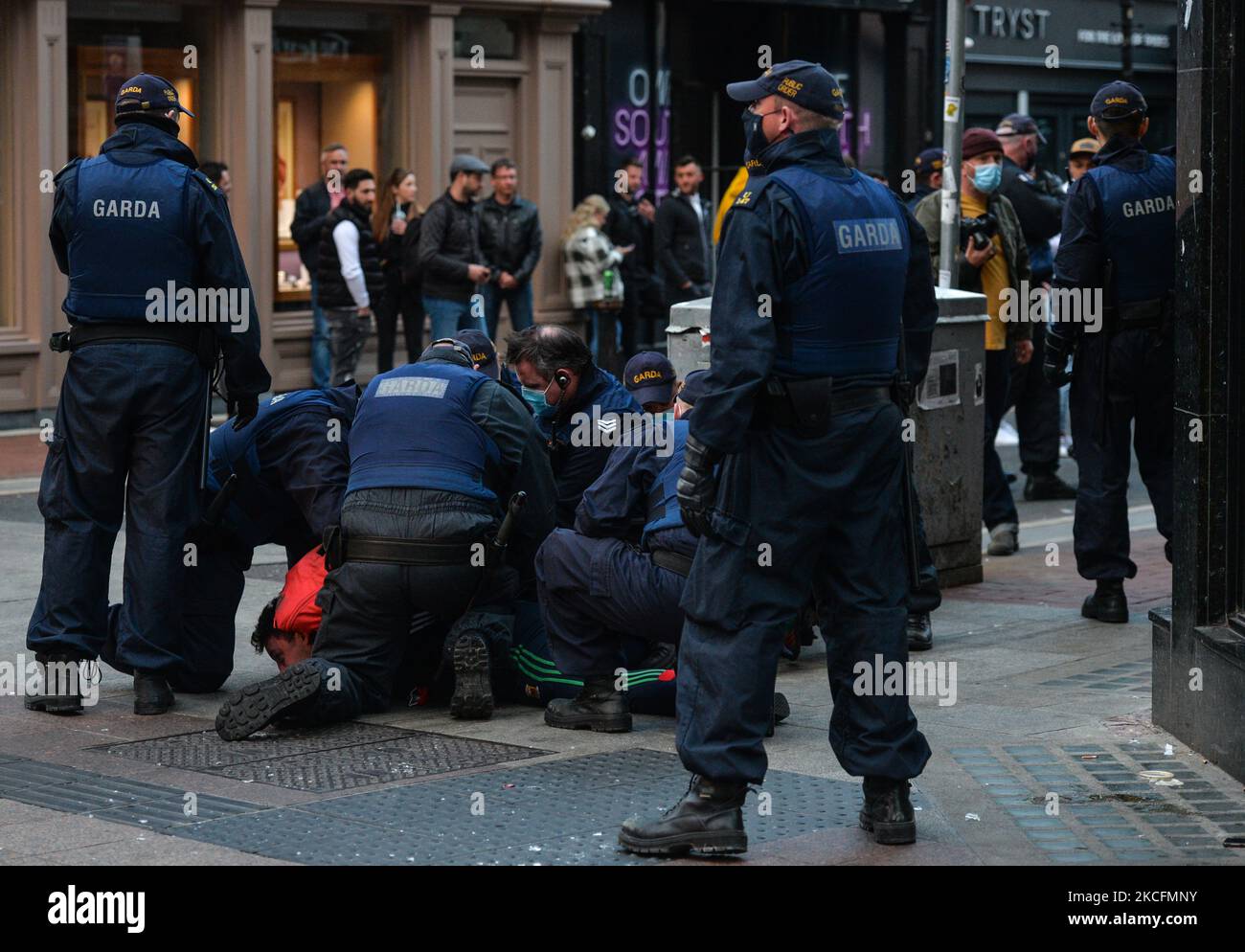 Gardai public order unit hi-res stock photography and images - Alamy
