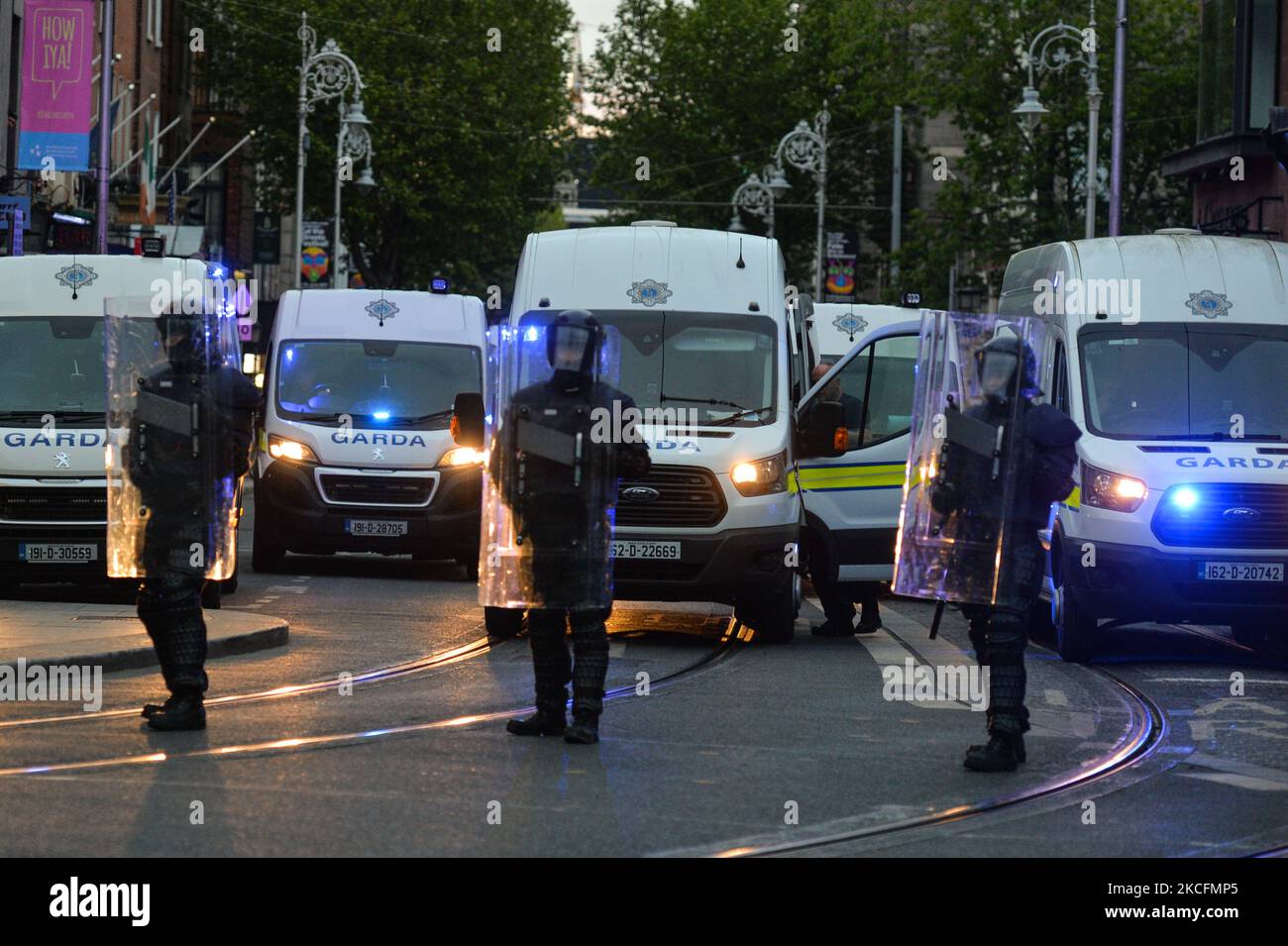Members of Gardai Public Order Unit enforce COVID-19 restrictions on ...