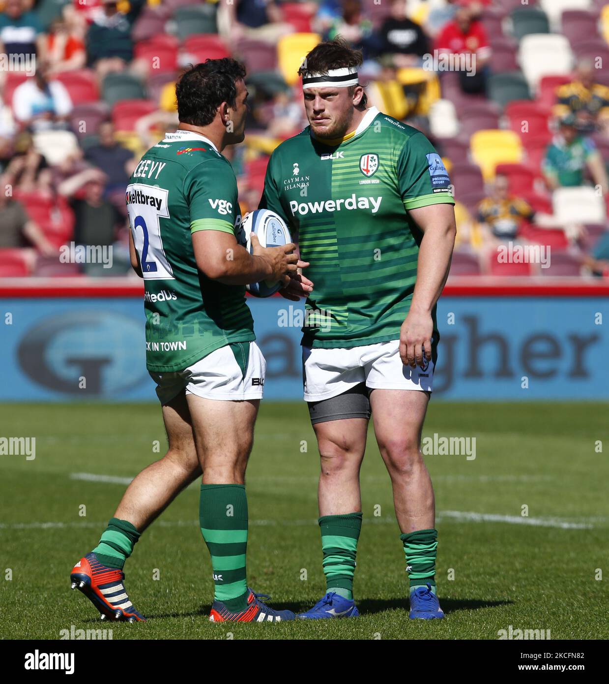 Will Goodrick-Clarke of London Irish having words with Agustin Creevy ...