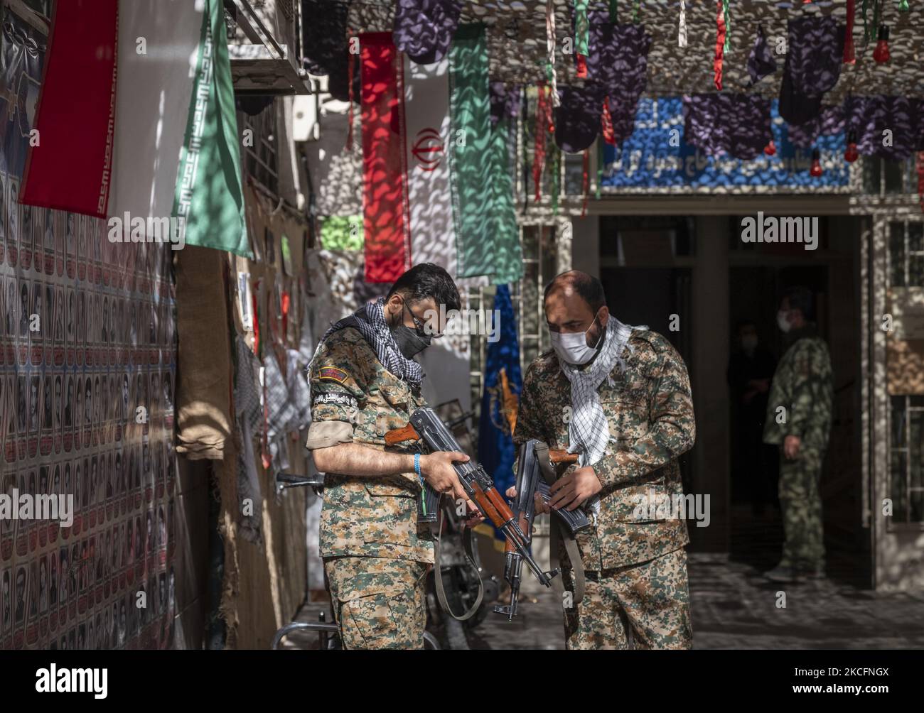 6 rifles hi-res stock photography and images - Alamy