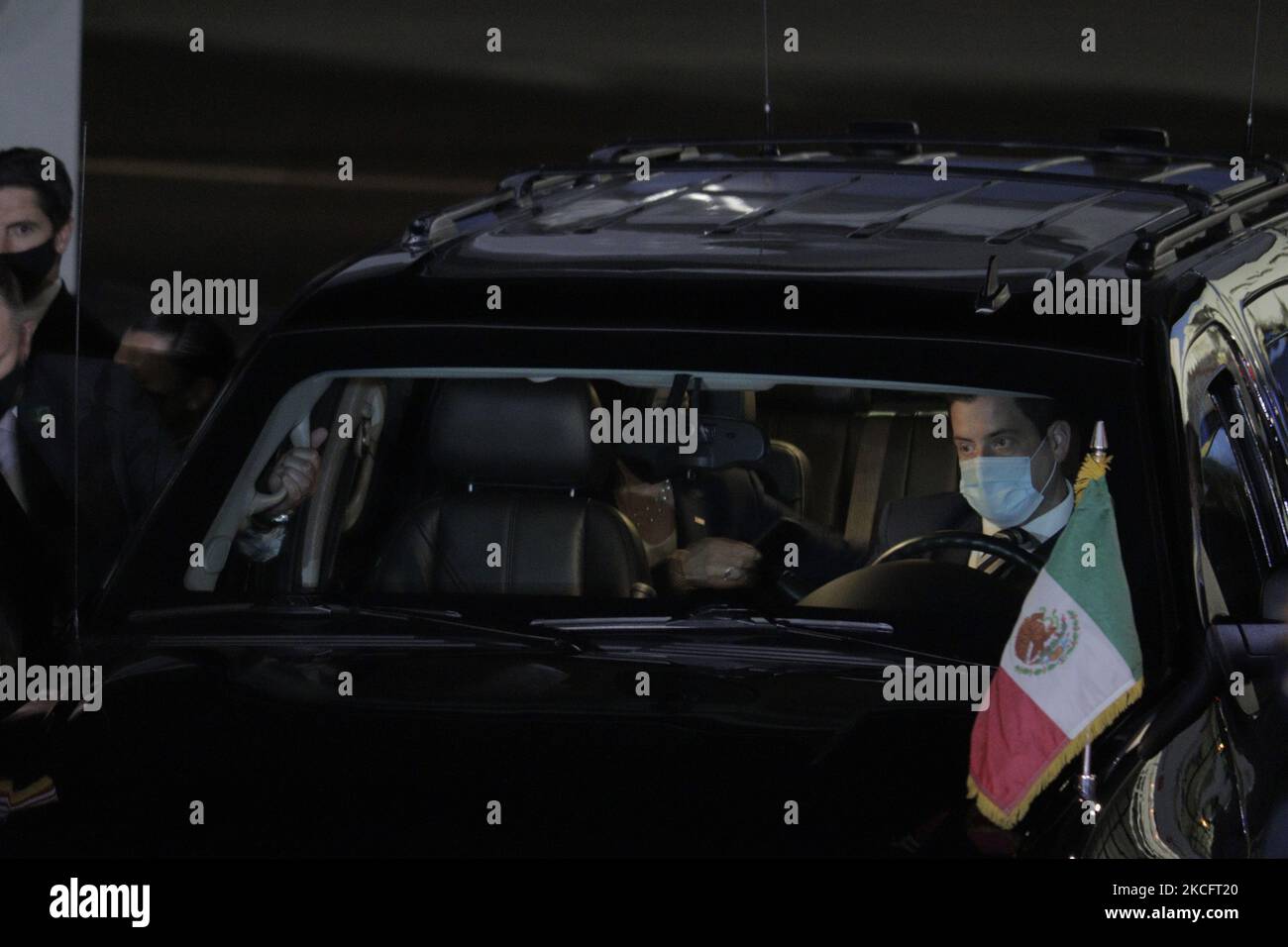 Mexican security guards hi-res stock photography and images - Alamy