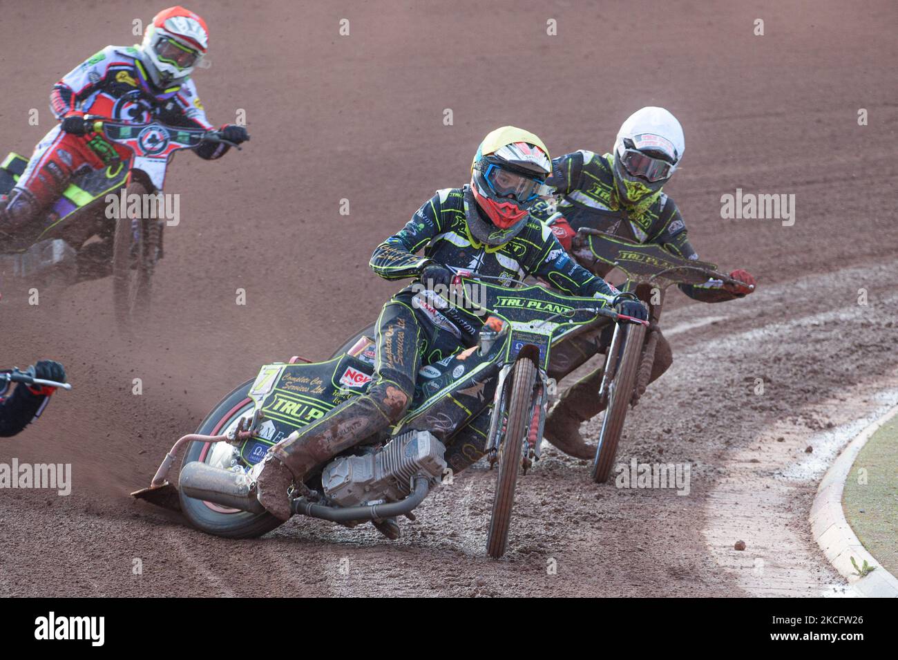 Drew Kemp (Yellow) and Anders Rowe (White) lead Tom Brennan (Red ...