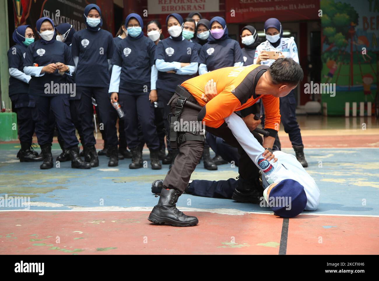 Female prison guards hi-res stock photography and images - Alamy