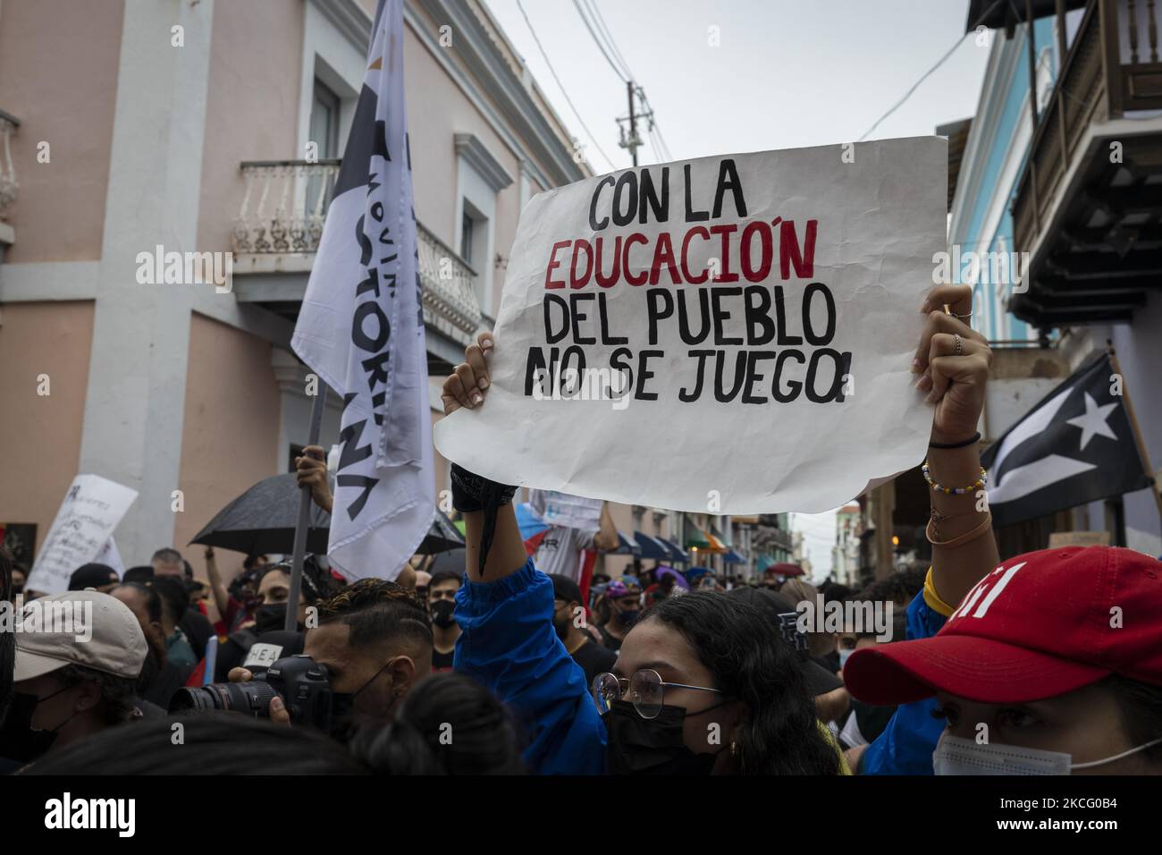 Teacher, Students and Workers of the UPR (University of Puerto Rico ...