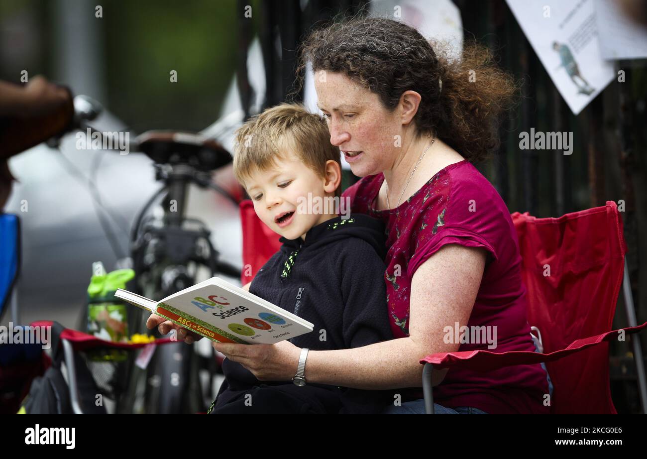 Save whiteinch library hi-res stock photography and images - Alamy