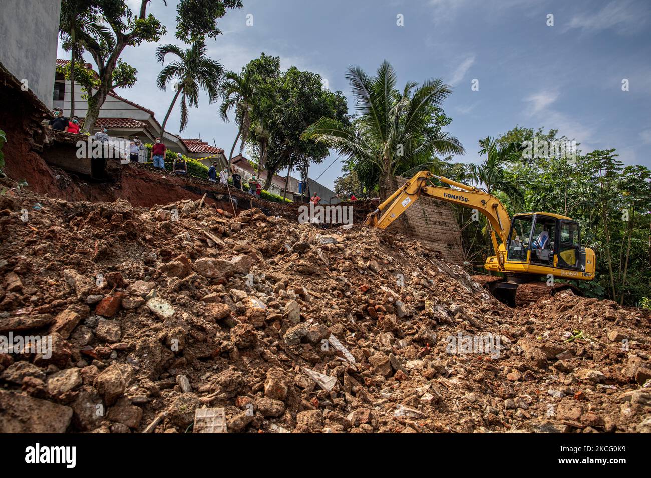 Excavators seem to have stopped digging activities for closed rivers ...