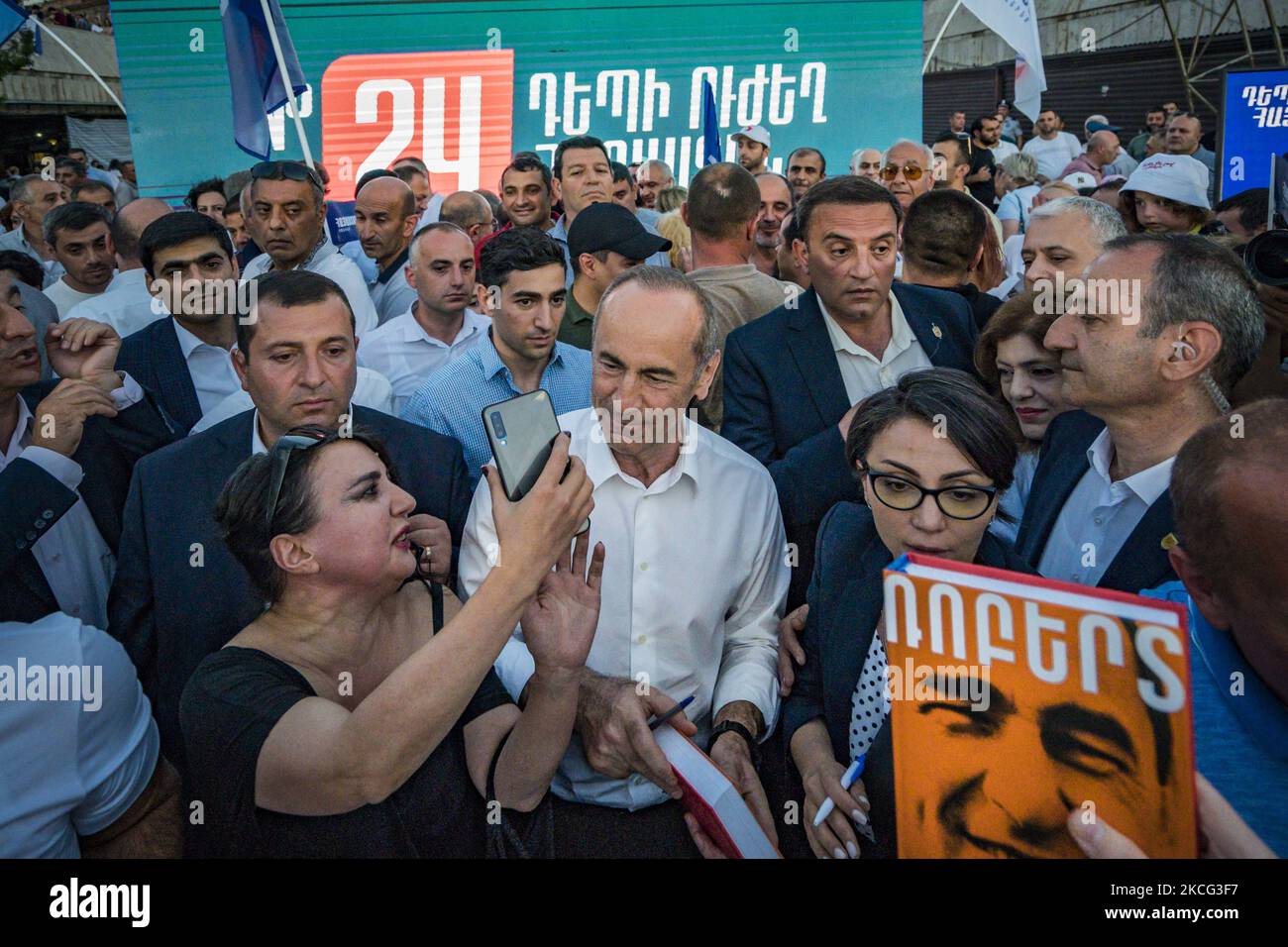 Robert Kocharyan, center, main candidate of the Armenia Alliance party ...