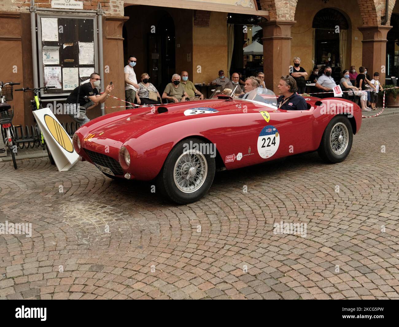 FERRARI/375 MM SPIDER PININ FARINA 1953 during the first stage of 1000 ...