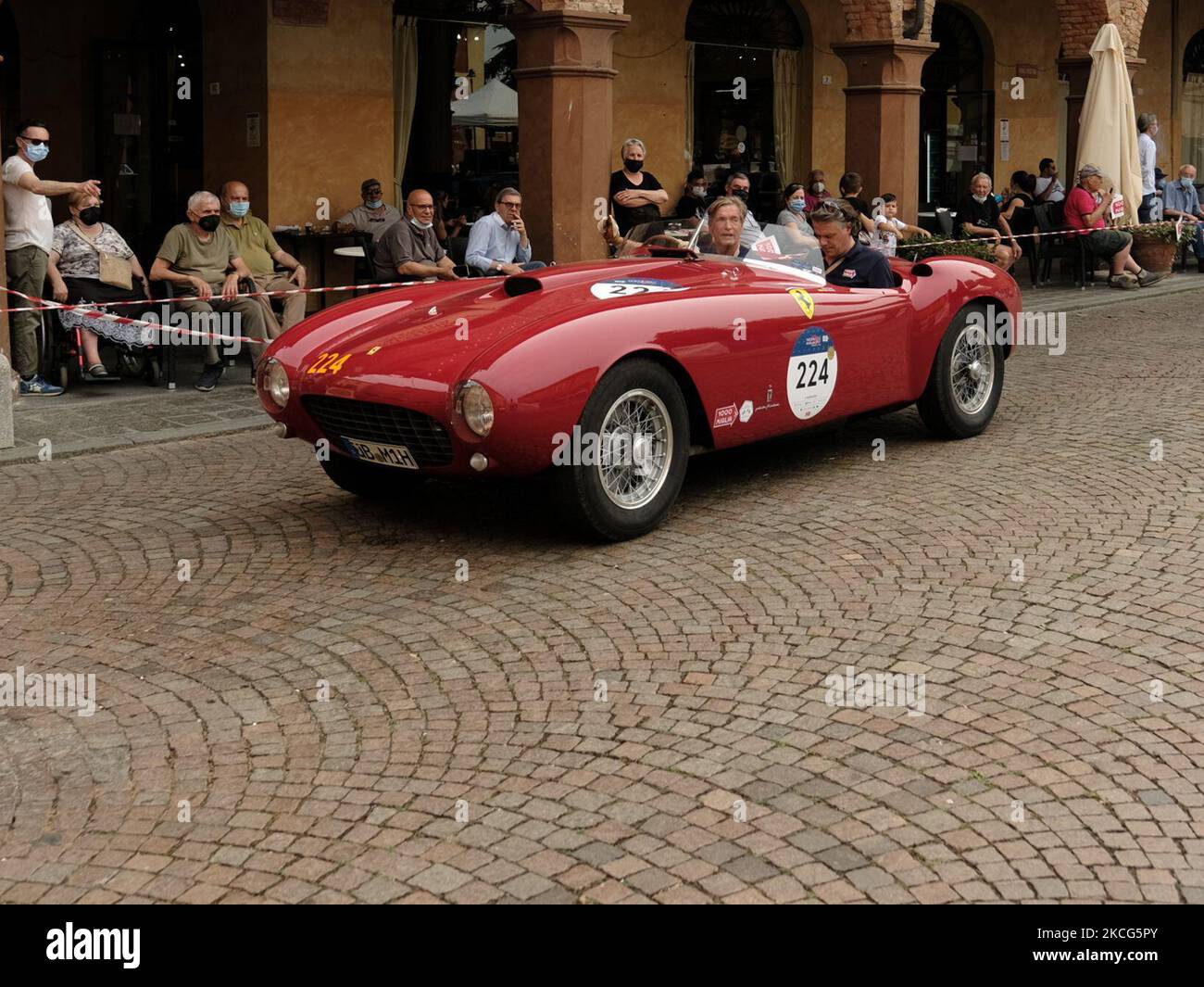 FERRARI/375 MM SPIDER PININ FARINA 1953 during the first stage of 1000 ...