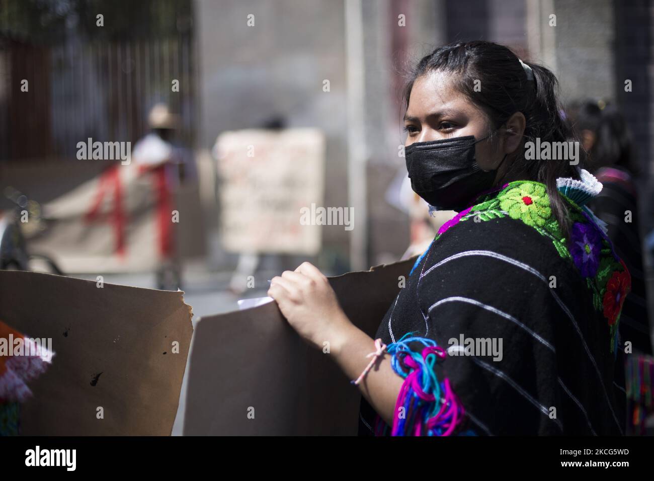 Otomi indigenous community hi-res stock photography and images - Alamy