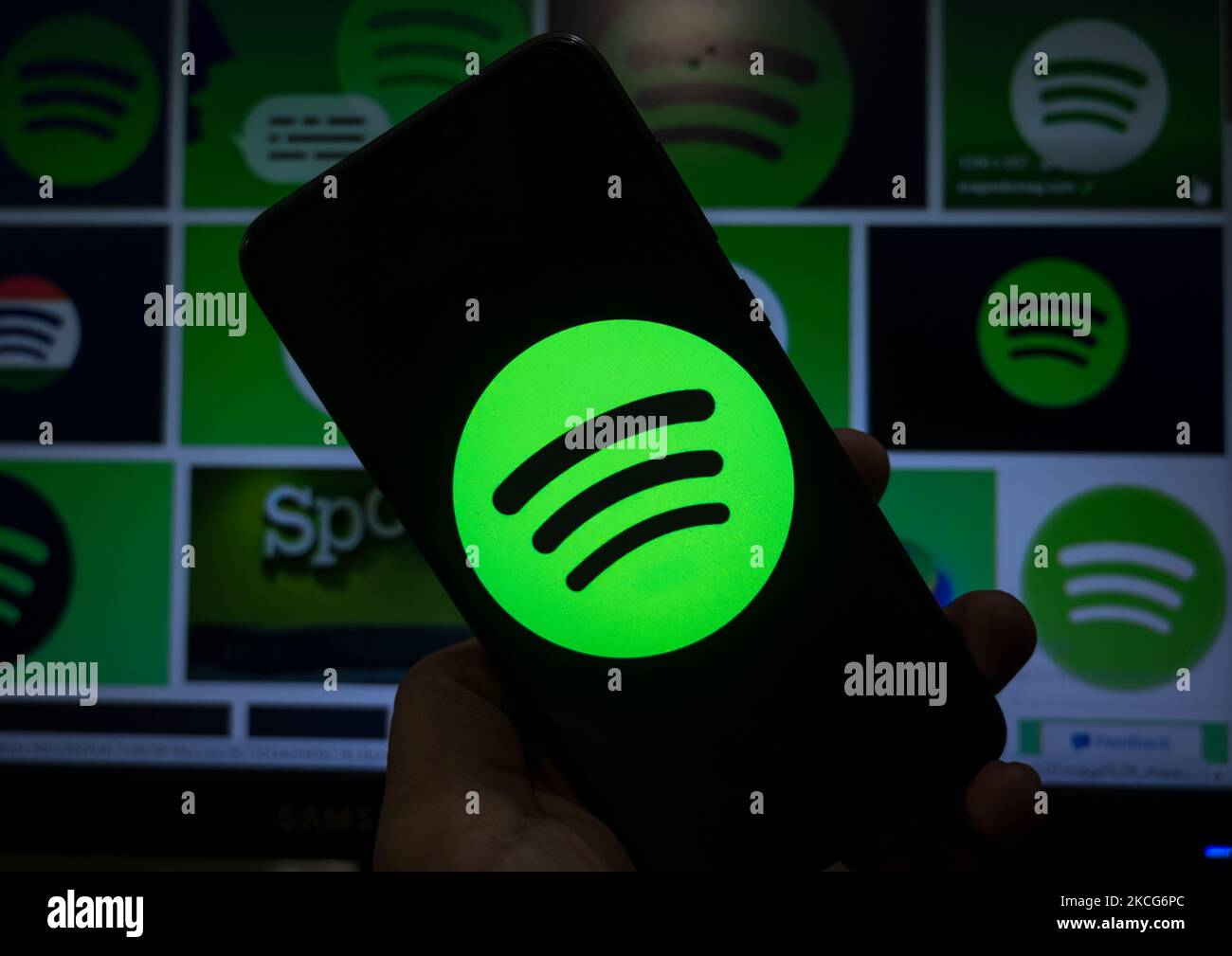 New fresh finds program hi-res stock photography and images - Alamy