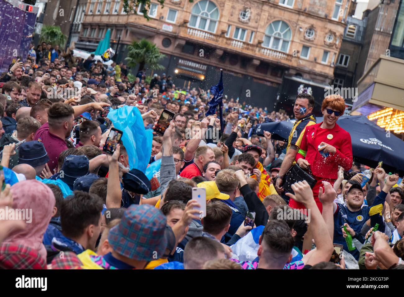 Scottish football fans central london hi-res stock photography and ...