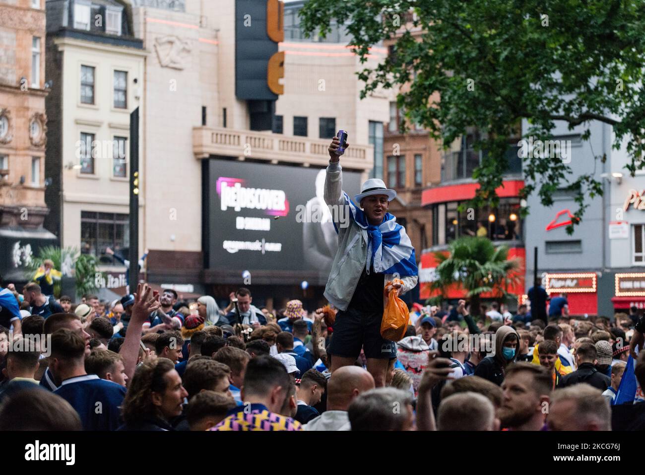 A Scotland fans chant in Leicester Square in London, Britain, 18 June ...