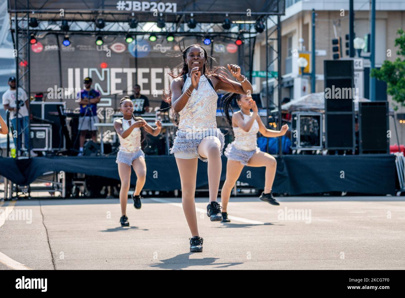 African american slaves dance hi-res stock photography and images - Alamy