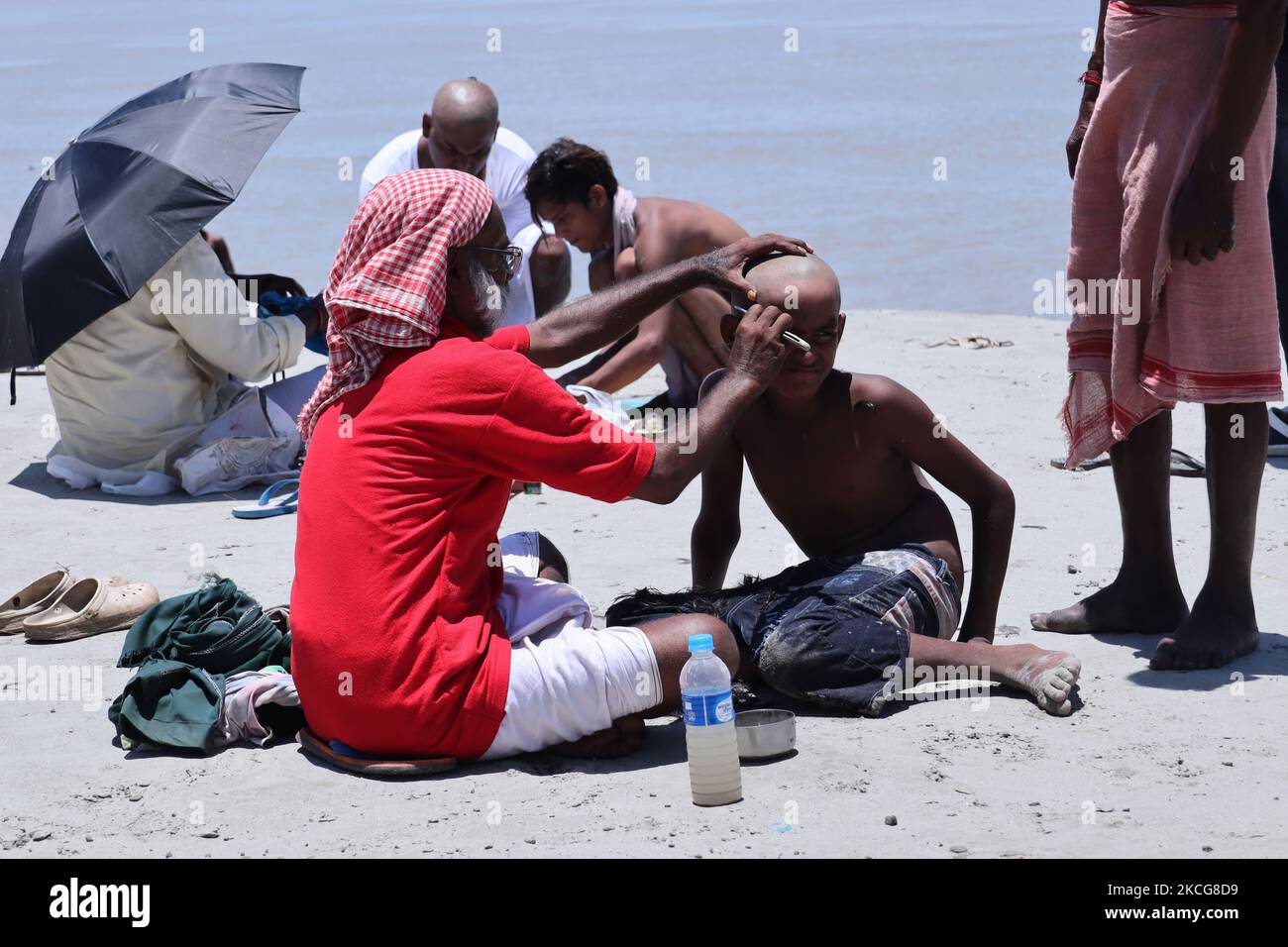 Tonsuring hair hi-res stock photography and images - Alamy