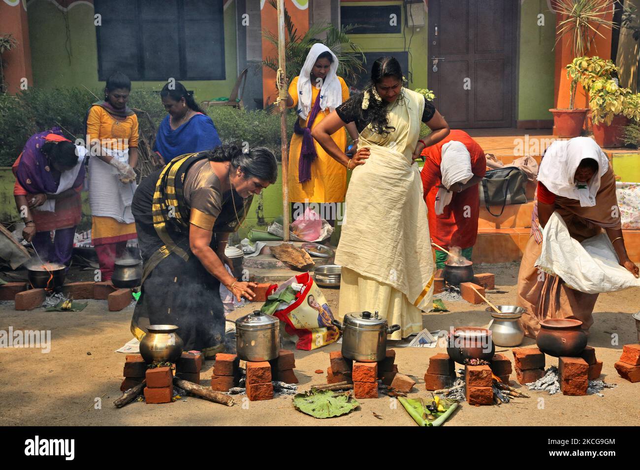 Attukal amma hi-res stock photography and images - Alamy