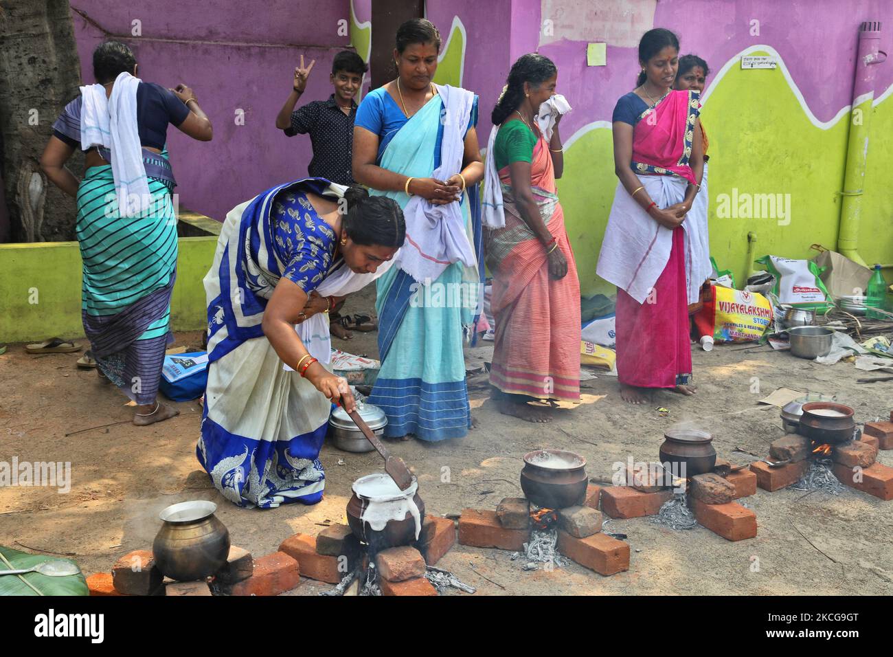 Attukal amma hi-res stock photography and images - Alamy