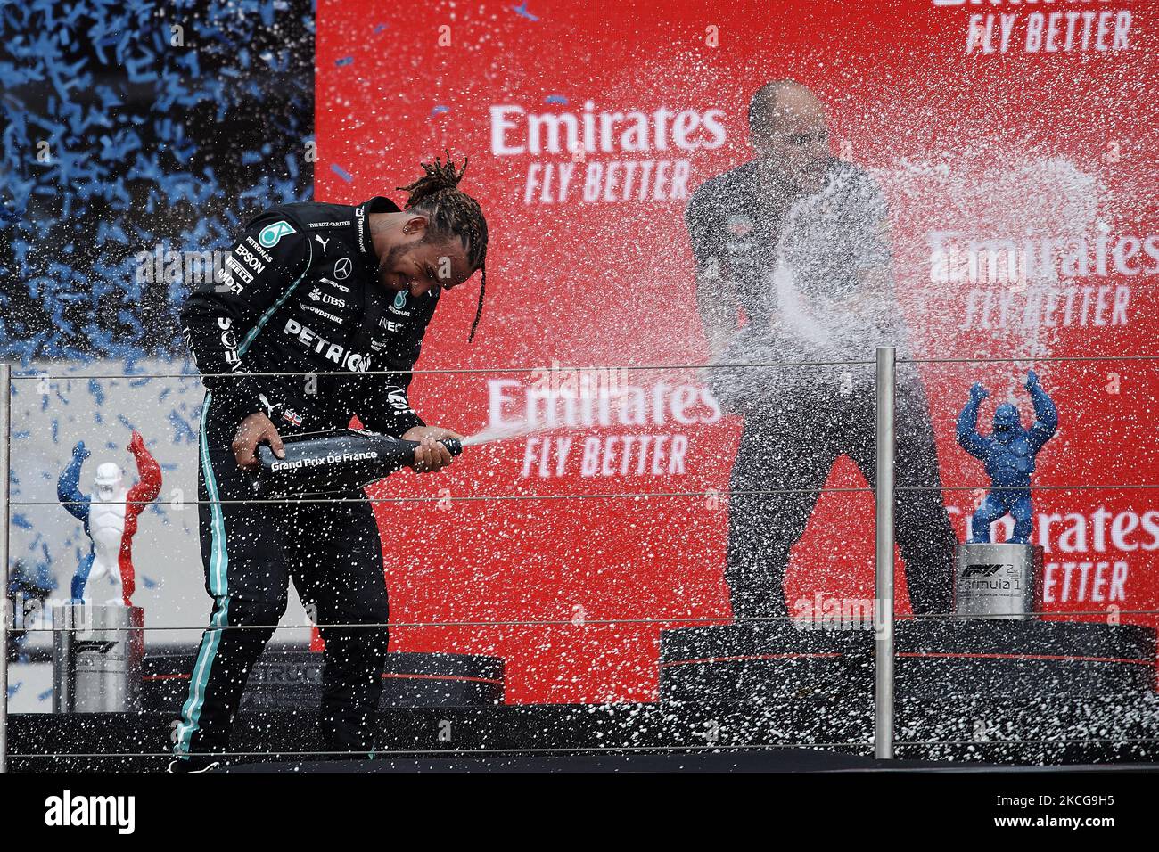 Lewis hamilton podium 2021 hi-res stock photography and images - Alamy