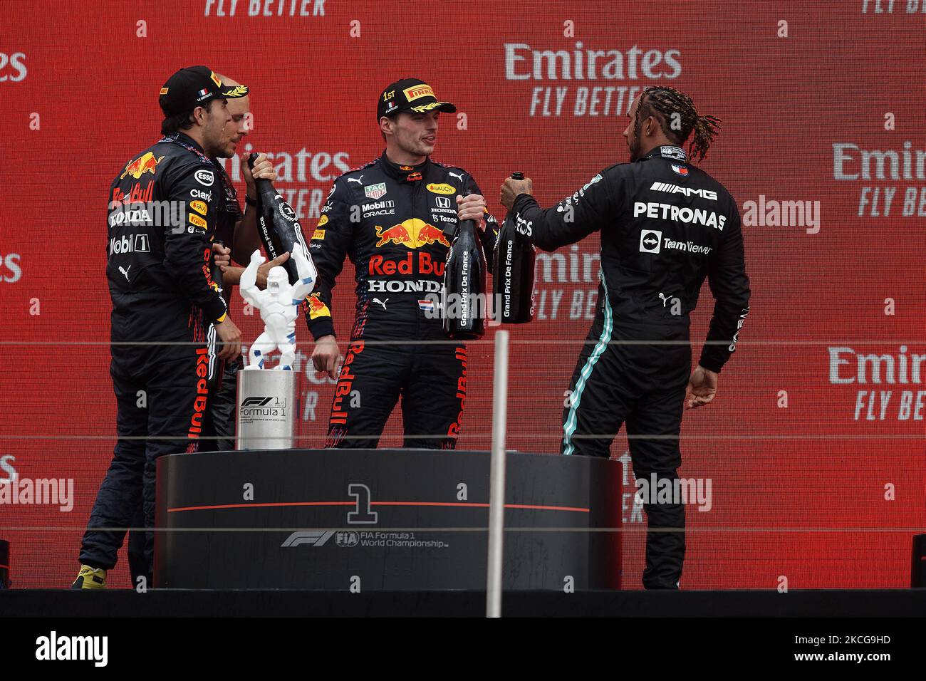 Lewis hamilton podium 2021 hi-res stock photography and images - Alamy