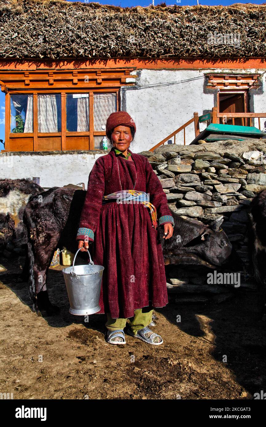 Zanskari people hi-res stock photography and images - Alamy