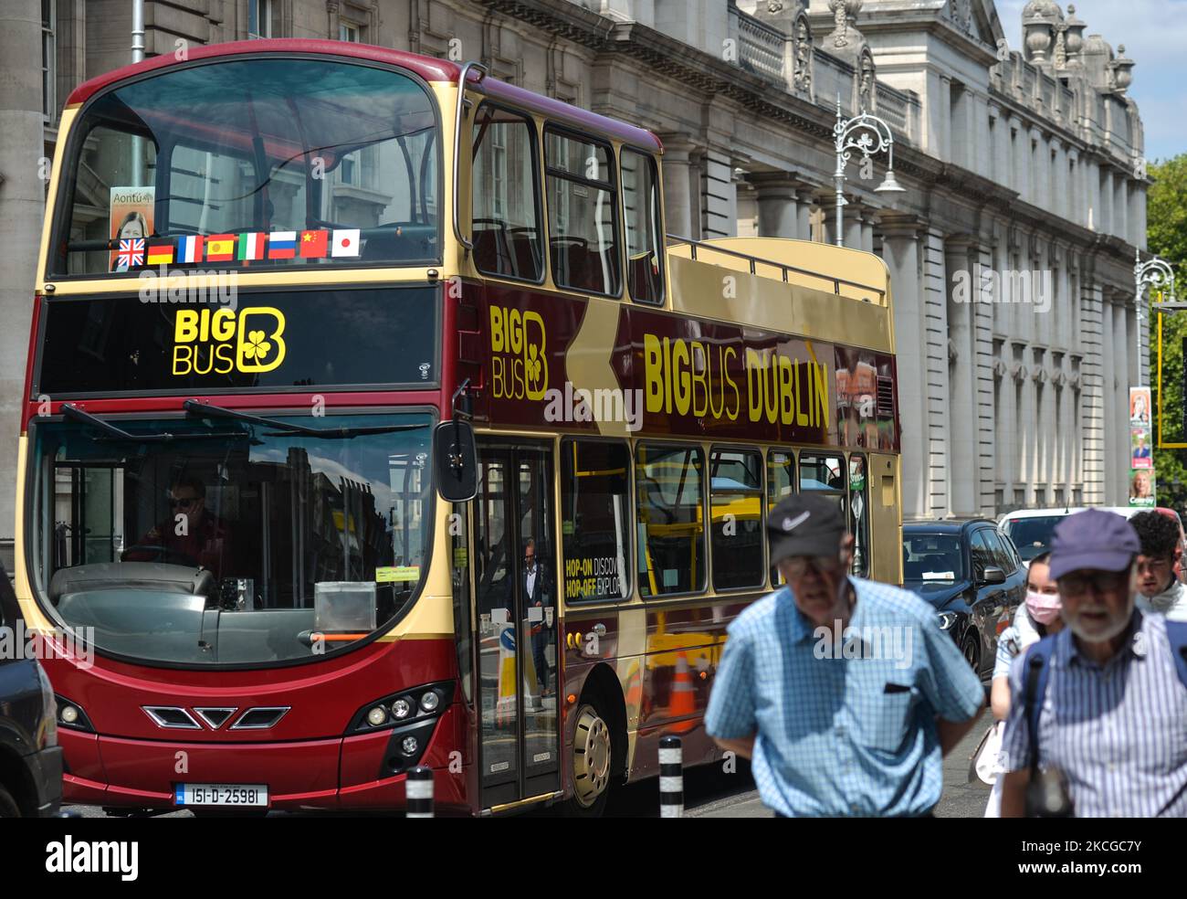 Big bus dublin hi-res stock photography and images - Alamy