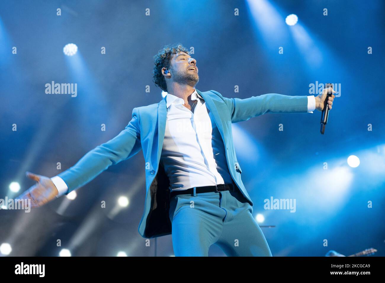 the singer David Bisbal during the performing of the EN TUS PLANES 2021 ...