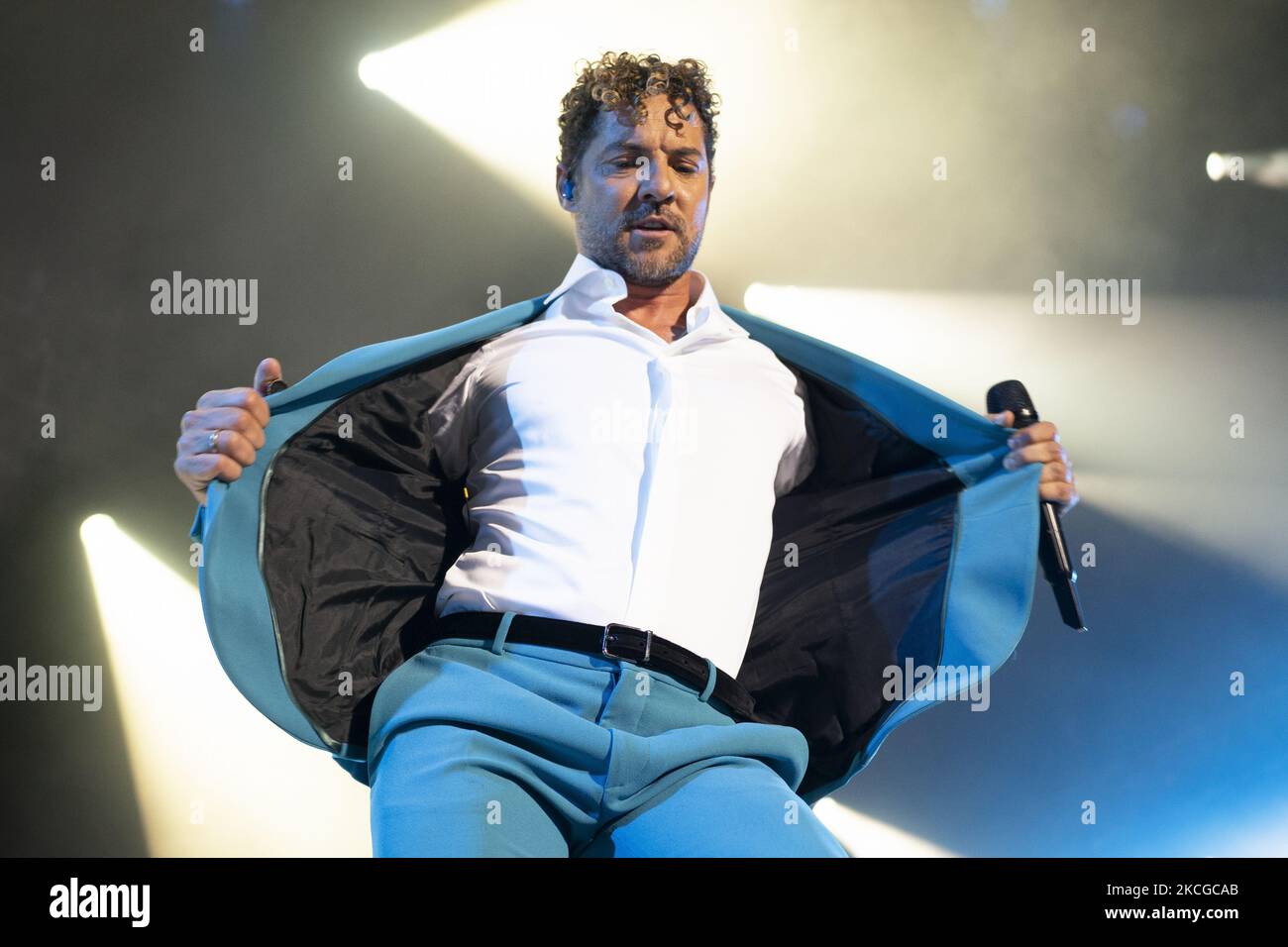 En tus planes 2021 tour hi-res stock photography and images - Alamy