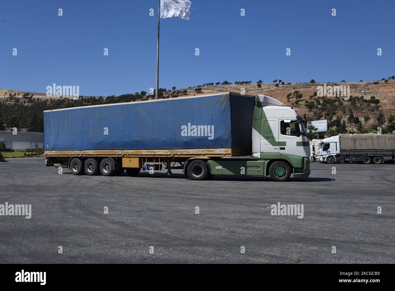 Bab al hawa crossing hi-res stock photography and images - Alamy