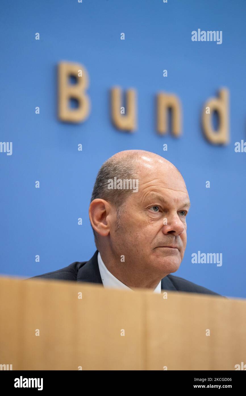2022 federal budget proposal hi-res stock photography and images - Alamy